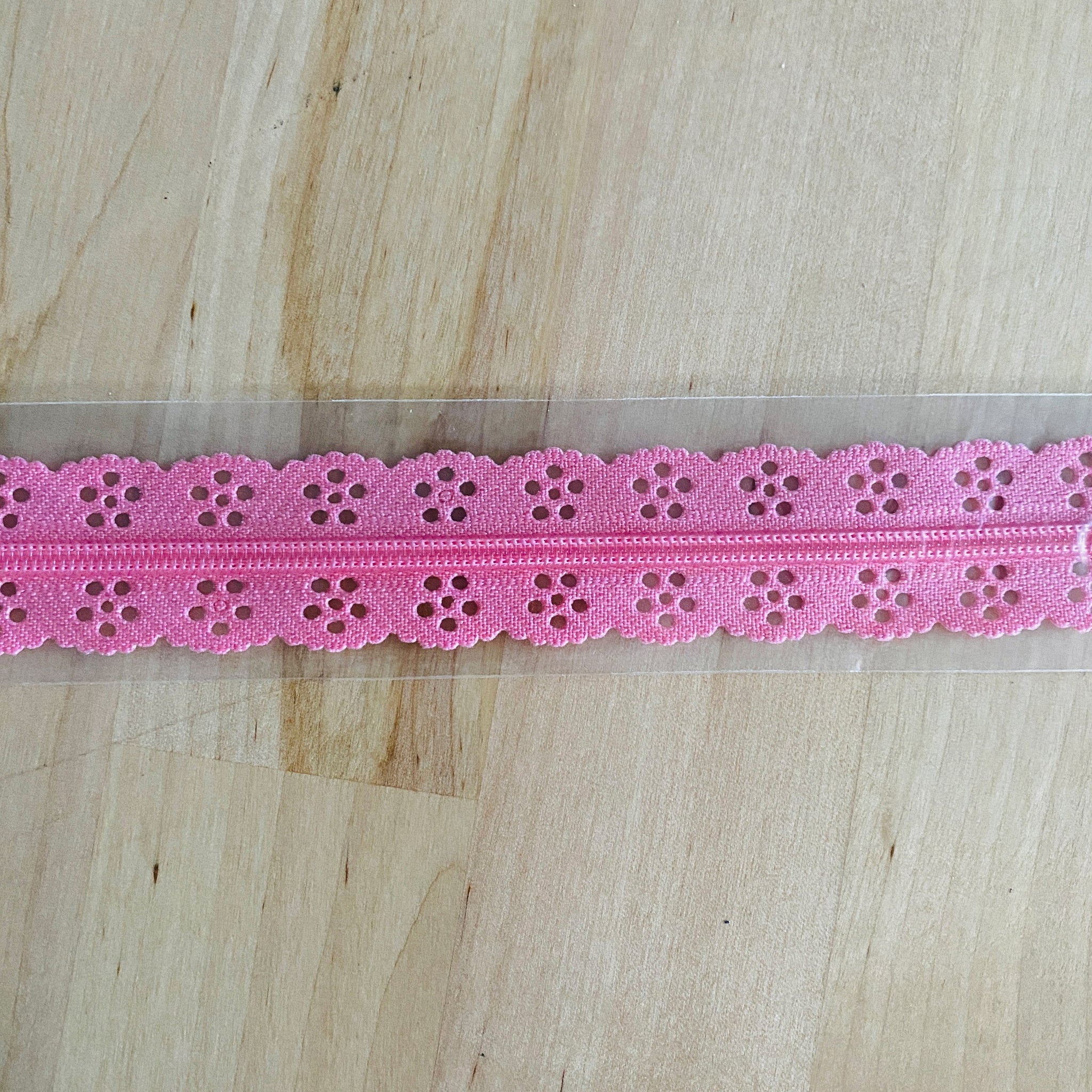 Lace Zippers 14" by Kimberbell – Stitcher's Joy